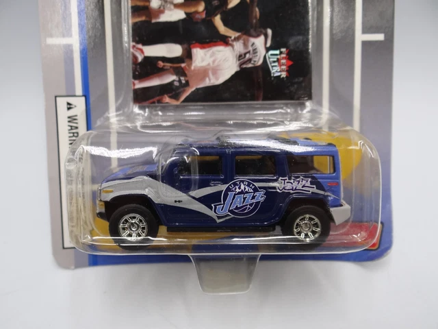 CARTE DE BASKETBALL Fleer 2004 Hummer H2 NBA Carlos Arroyo Utah Jazz ...