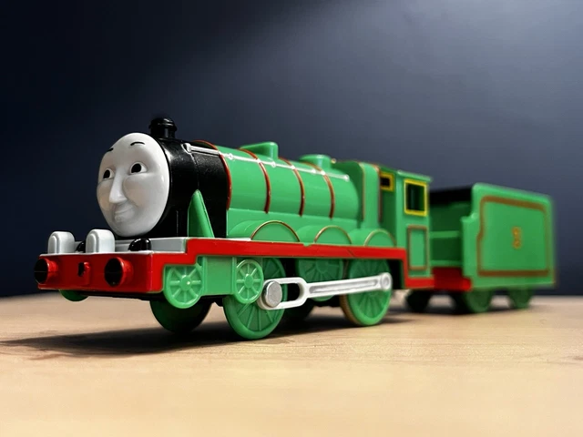 THOMAS AND FRIENDS Plarail Henry The Green Engine EUR 17,76 - PicClick FR