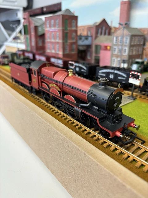 HORNBY HARRY POTTER Hogwarts Express Locomotive & Tender OO Gauge £1.75 ...