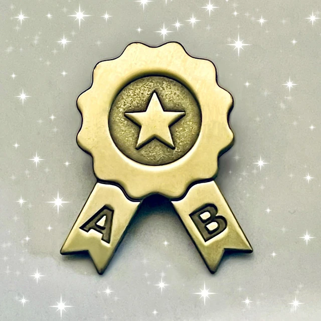 RARE CHUCK E Cheese Pin~Gold A/B Ribbon Star~Party Server~Exclusive ...