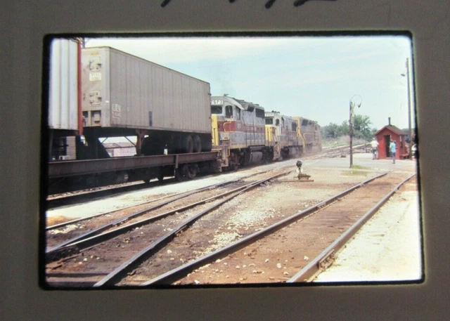 ORIGINAL '72 EKTACHROME Slide EL Erie Lackawanna 2573 GP35 Huntington 41X8 EUR 7,36 - PicClick FR