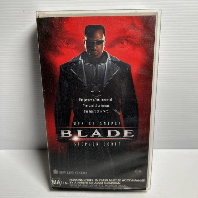 BLADE 1998 VHS - Wesley Snipes Tracey Lords - HORROR £9.13 - PicClick UK