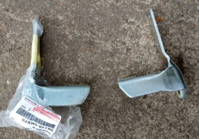 GENUINE TOYOTA HILUX Revo GUN125 2.4TD Rear Tailgate Hinges Right/Left ...