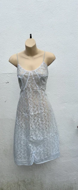 FEMININE VINTAGE HOLLANDIA Dainty Pale Blue Lace Slip 38” Bust BNWOT £ ...