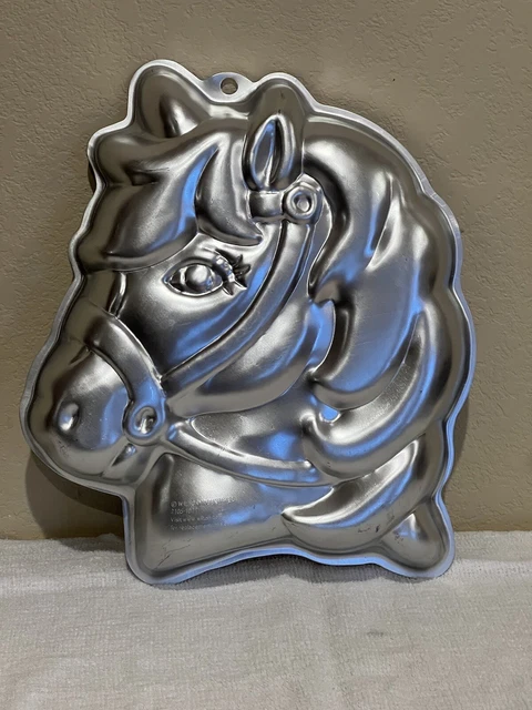 WILTON HORSE CAKE Pan, Kids 3D Birthday Cake Baking Pan Pony Unicorn ...