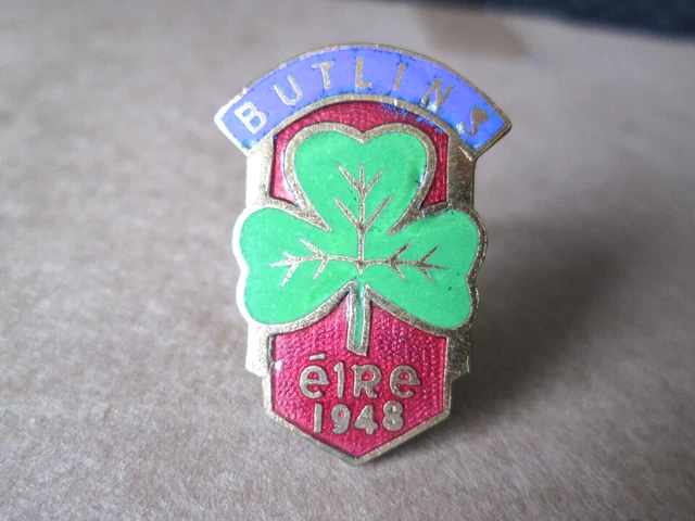 BUTLINS BADGE IRELAND 1948 - Blue , Red, Gold & Green Rare Enamel Badge ...