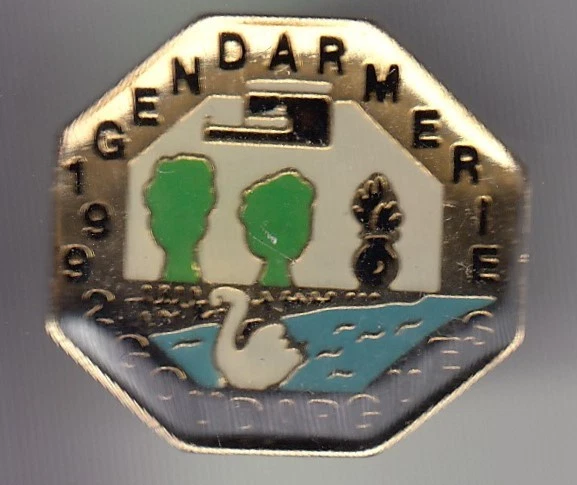 RARE PINS PIN'S .. Gendarmerie Nationale Blason Cygne Goudargues Gard 30 ~Dr £6.59 - PicClick UK