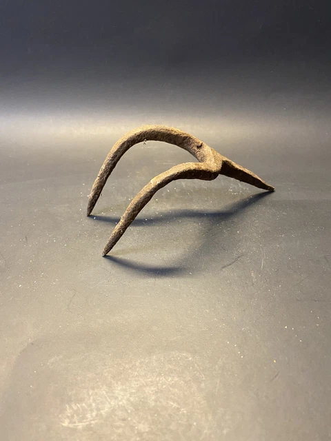 VINTAGE PRIMITIVE CAST Iron Steel Two Prong Mini Rake Blade £16.50 ...