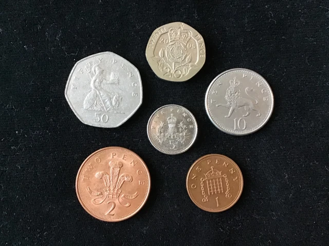 BRITISH UK CURRENT Decimal Emblems Coin Set 50 (1/2 Pound) 20 10 5 2 1 ...