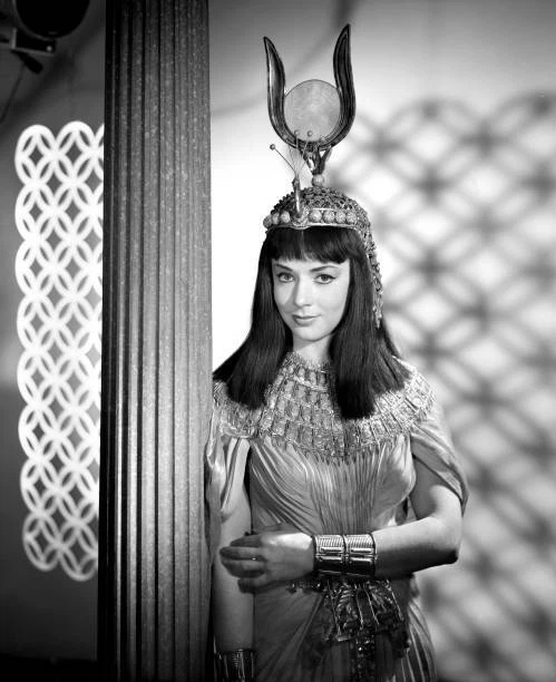 ACTRESS PIPER LAURIE She portrays Cleopatra in the TV dramatic- 1959 ...