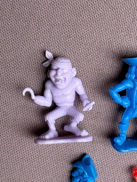 5 X VINTAGE R & L Cereal CRAZY PIRATES Toy Figures, PREMIUM, Assorted ...