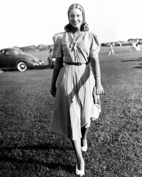 EDITH BEALE MODELS newest item in horse-show styles bandana and al ...