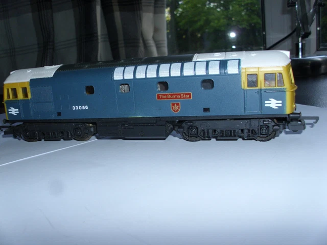 LIMA OO GAUGE BR Intercity class 33 diesel named the Burma Star number ...