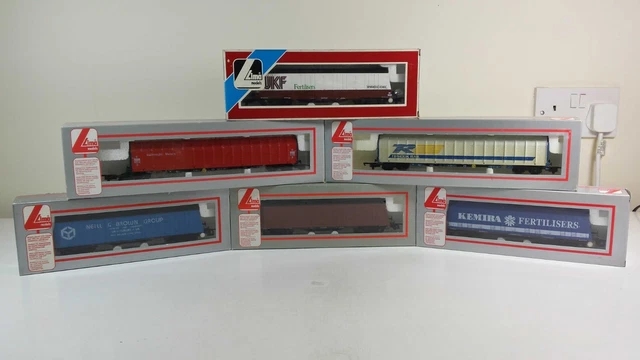 LIMA 8 WHEEL Bogie Freight Wagons - Your Choice of Model £24.99 ...