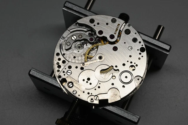 VALJOUX 72C - chronograph movement for parts EUR 130,00 - PicClick FR