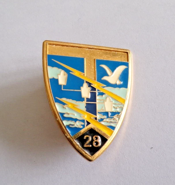 ORIGINAL MILITAIRE INSIGNE Du 28° Regiment De Transmissions / Fia* Em ...