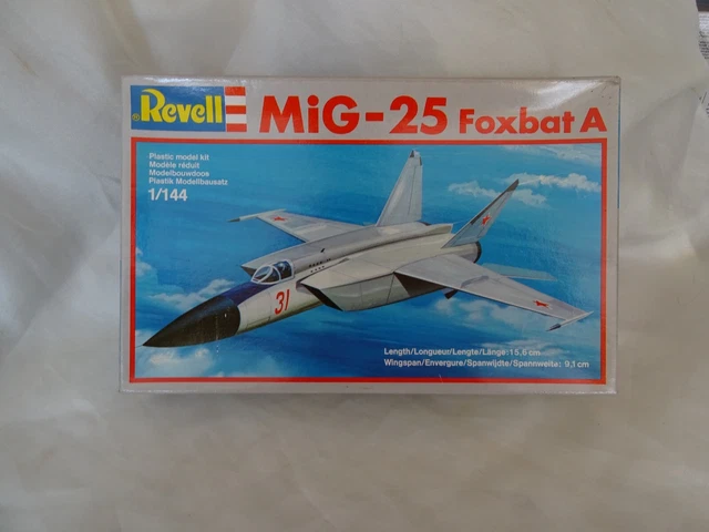 REVELL MIG 25 Foxbat A 1/144 scale made in 1982 model kit £12.00 ...