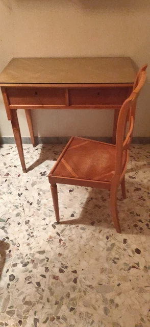 SCRIVANIA VINTAGE CON vetro con due cassetti completa di sedia EUR 60 ...