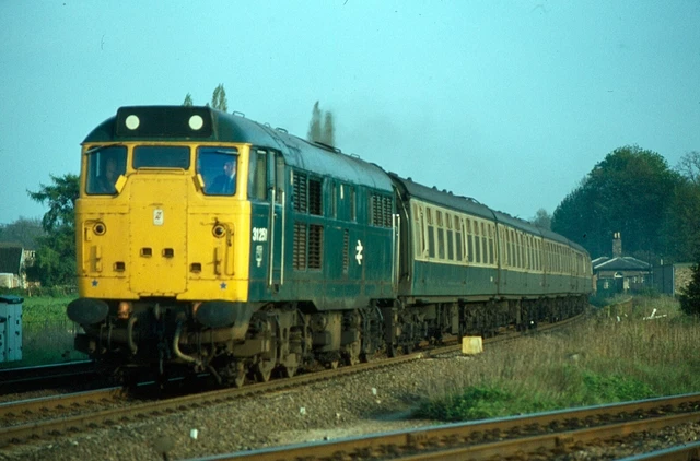 35MM RAILWAY SLIDE | Class 31 | 31251 | Shepreth Branch Jn | c1980 ...