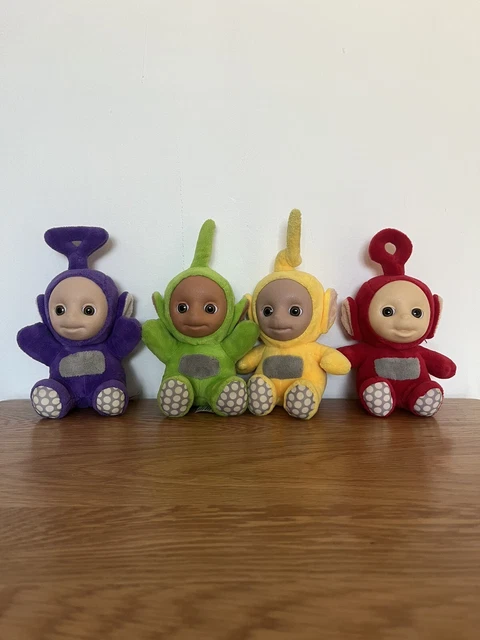 CBEEBIES TELETUBBIES SUPER Soft Plush Toys - Tinkie Winkie, Dipsy, LaLa ...