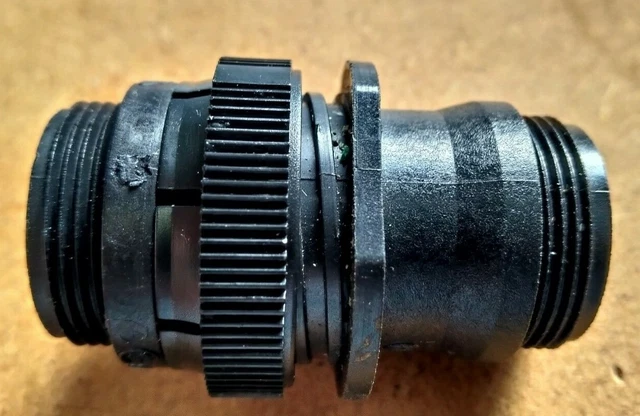 VOLVO PENTA CONNECTOR Plug For Wiring Loom *All Parts Avaliable* NEW UK ...