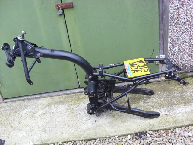 TRIUMPH 900 LEGEND Frame ,Swing Arm , Bottom Yolk And V5 In My Name £ ...