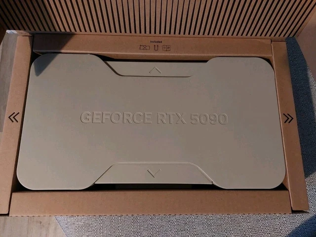 NVIDIA GEFORCE RTX 5090 Founder Edition Secure package UPS shipping £ ...