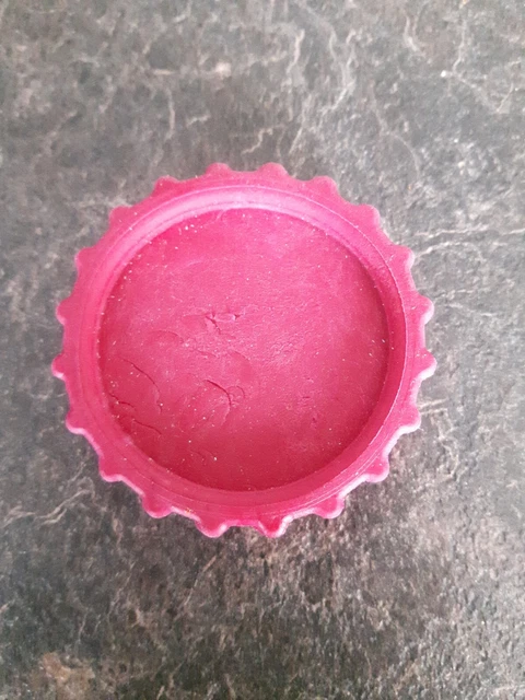 VTG DR. PEPPER Beverage Bottle Cap Collectible Eraser FREE COMBINED ...