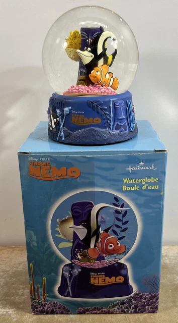 DISNEY PIXAR FINDING Nemo Snow Water Globe Tank Gang W/Box Hallmark £31 ...