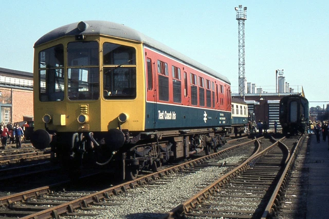 BRITISH RAIL TEST coach Iris at Crewe works Rail Photo £1.50 - PicClick UK