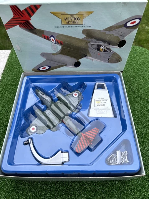 CORGI GLOSTER METEOR F.Mk.8-601 (Royal Auxiliary Air Force) Escadron ...