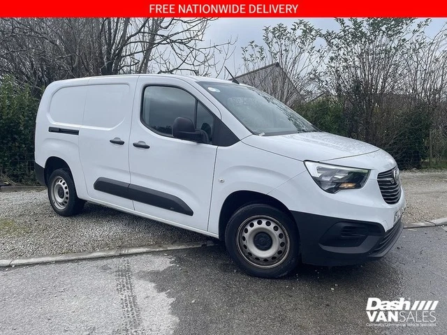 2022 VAUXHALL COMBO Turbo D 2300 Dynamic Panel Van Diesel Manual £ ...