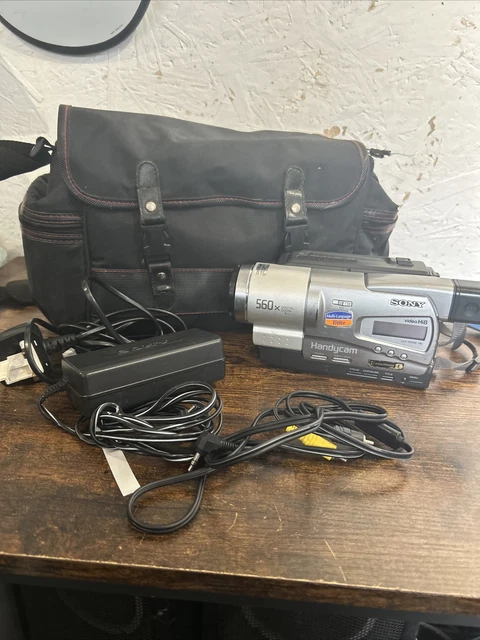 SONY HANDYCAM CCD-TR728E PAL videocamera videocamera Hi8 560x zoom ...