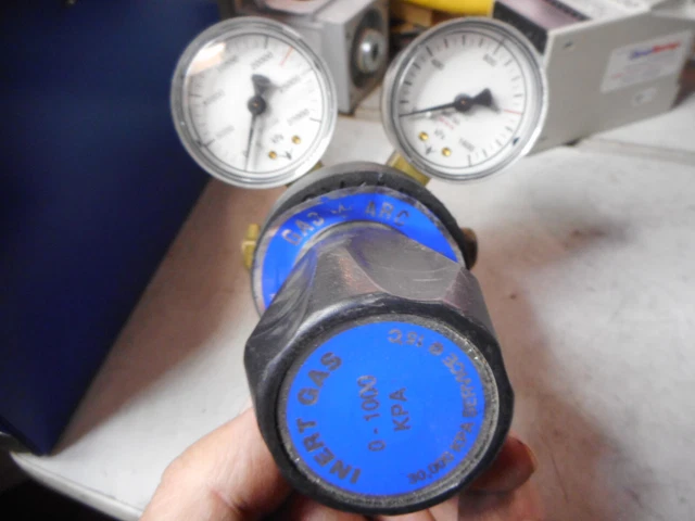 GAS ARC -- INERT GAS HIGH PRESSURE REGULATOR 1000kpa -- PLASMA LASER ...