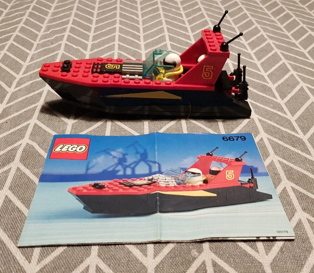 LEGO DARK SHARK Speedboat with Construction Instructions and Figures ...