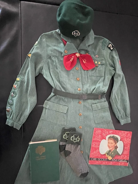 COMPLETE 1948-55 VINTAGE GIRL SCOUT INTERMEDIATE DRESS UNIFORM CALENDAR ...