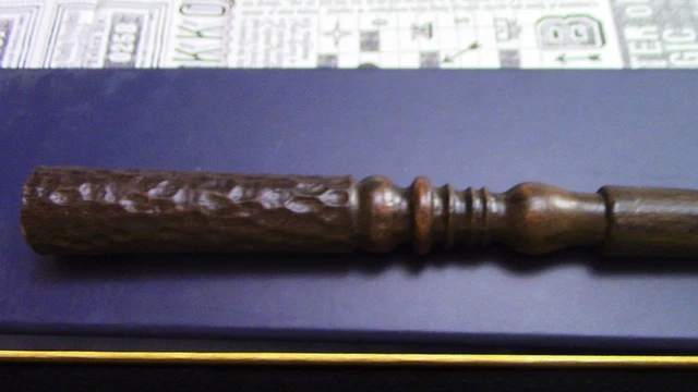 HARRY POTTER NOBLE collection wand -Fantastic beasts Aberforth ...