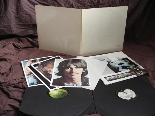 THE BEATLES WHITE ALBUM COMPLETE 1st UK PRESS NUMBERED TOP LOADER ...