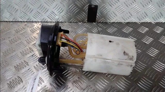 POMPE CARBURANT IMMERGEE Peugeot 208 - 1 9811336680 R:133473 EUR 85,00 ...