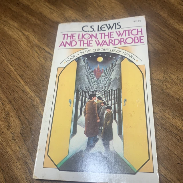 THE LION, THE Witch, And The Wardrobe C.S. Lewis £3.50 - PicClick UK