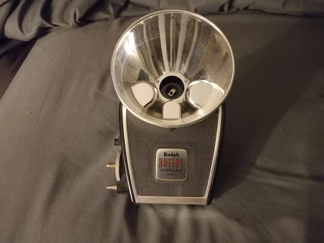 VINTAGE ANTIQUE RETRO Classic Flash KODAK Rotary Flasholder TYPE 1 $30. ...