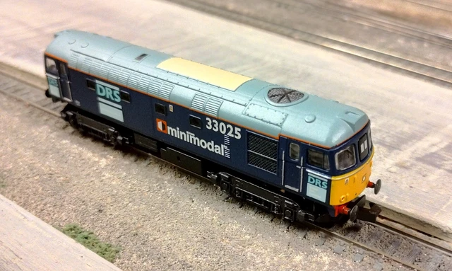 GRAHAM FARISH 371-125K Class 33 33025 DRS Direct Rail Services Limited ...