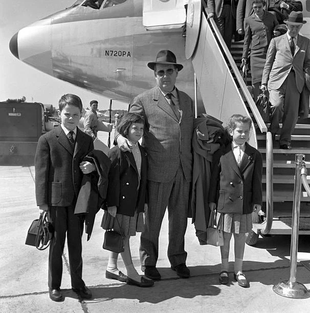 ITALIAN DIRECTOR ROBERTO Rossellini posing with his children Rober- Old ...