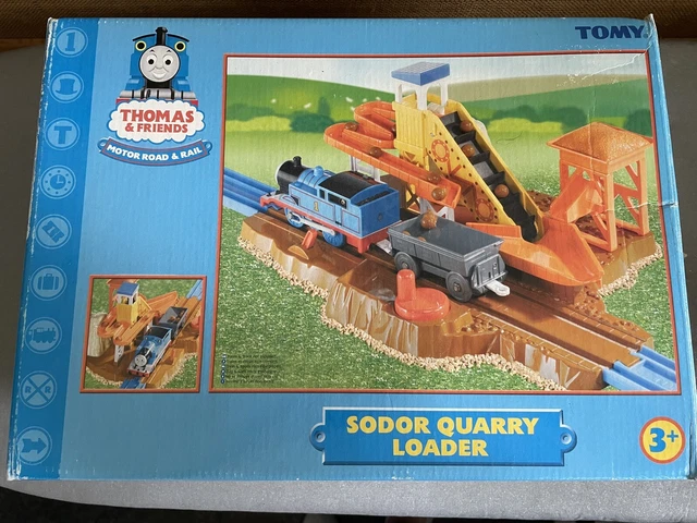 TOMY TRACKMASTER THOMAS The Tank Engine Sodor Quarry Loader Complete ...