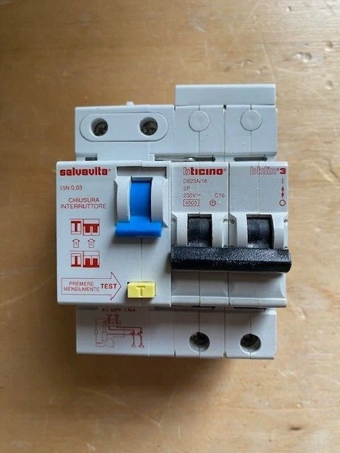 SALVAVITA INTERRUTTORE AUTOMATICO differenziale bticino d823a/16 16A ...
