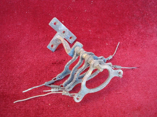 ANTIQUE VICTORIAN BRASS House Servant Call Bell Crank With 4 Cranks £15 ...