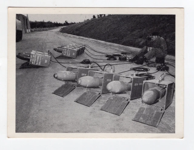 CAREERS IN THE AUSTRALIAN Army 1968. ENTAC Anto-tank guided weapon $6. ...