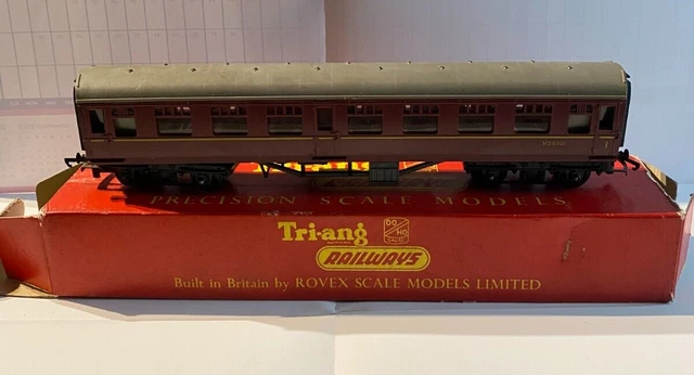 TRI-ANG R321 STANDARD British Passenger BR Maroon M24001 with box 00 ...