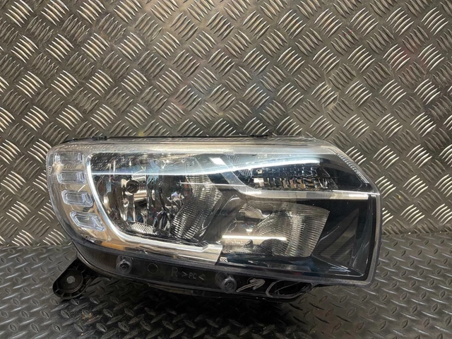GENUINE DACIA FACELIFT Sandero Driver Side Rh Headlight 260106417R ...