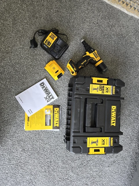 DEWALT POP RIVET gun DCF403. Brushless £300.00 - PicClick UK